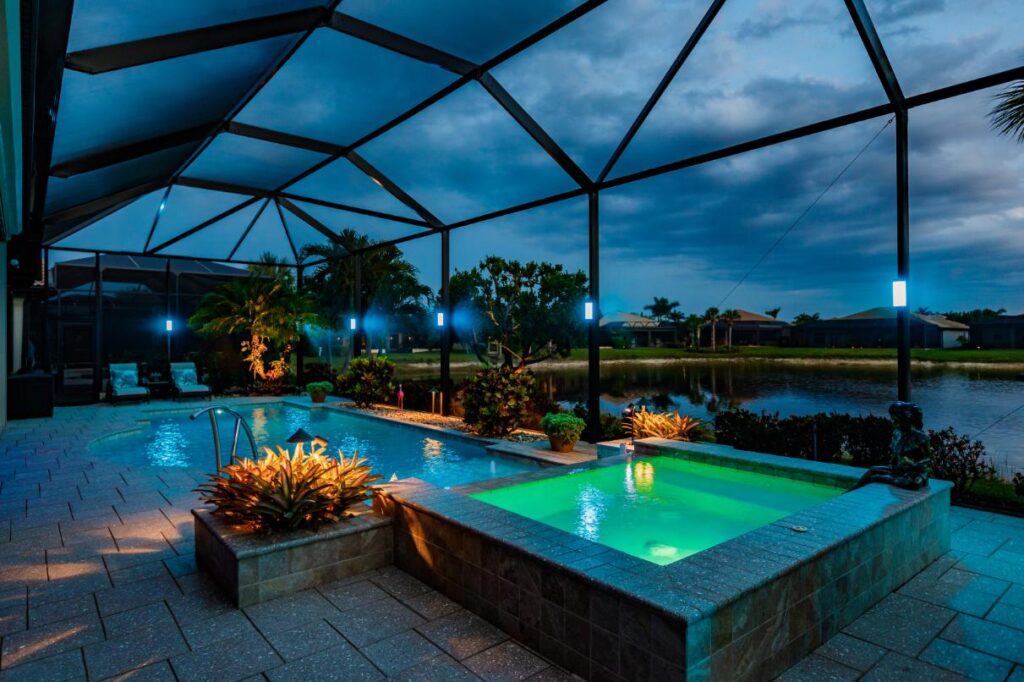 Palm Beach Model - Lanai Lights Outdoor Lighting Products